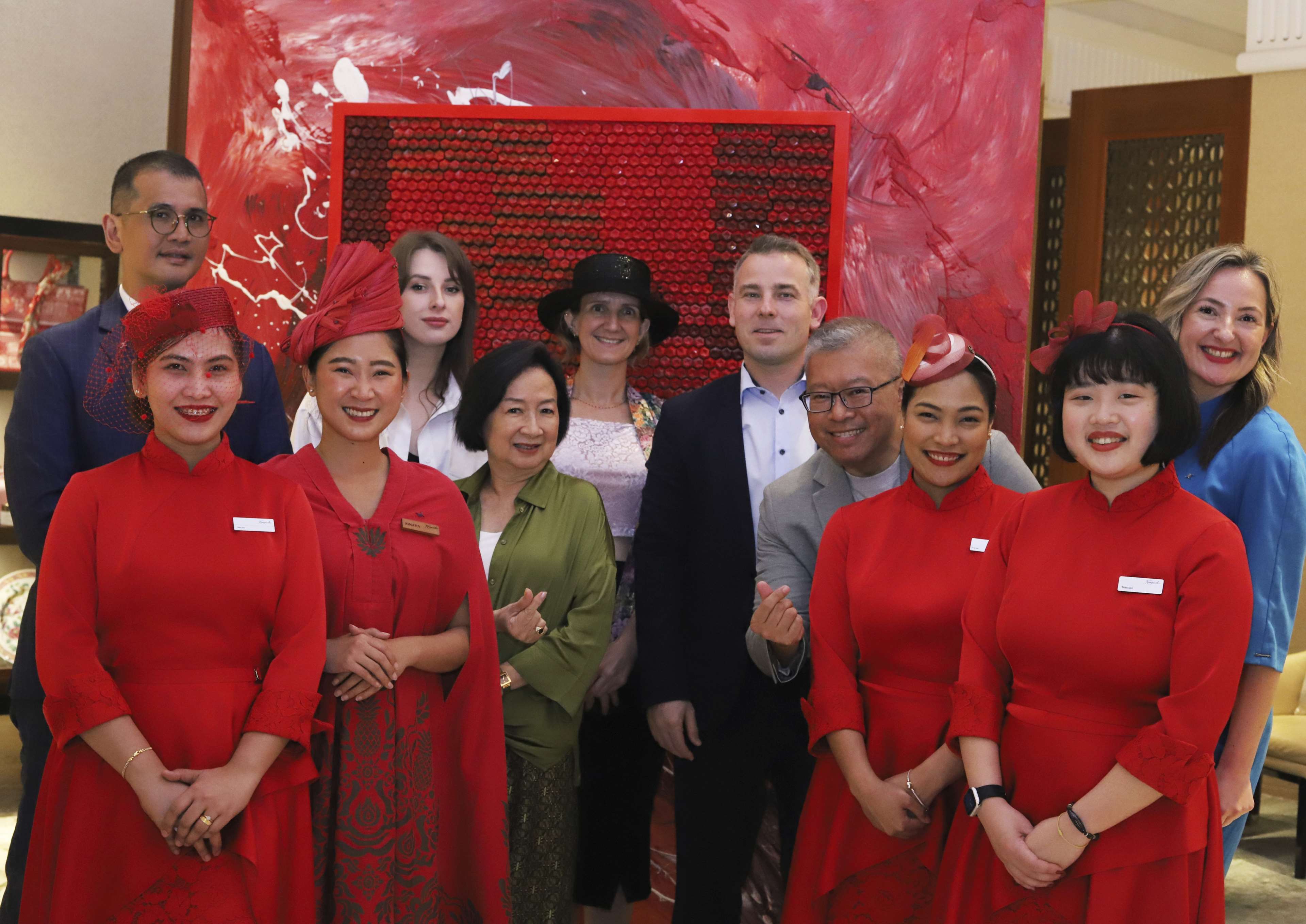 Celebrate 'Lady in Red' l The Capitol Kempinski Hotel Singapore